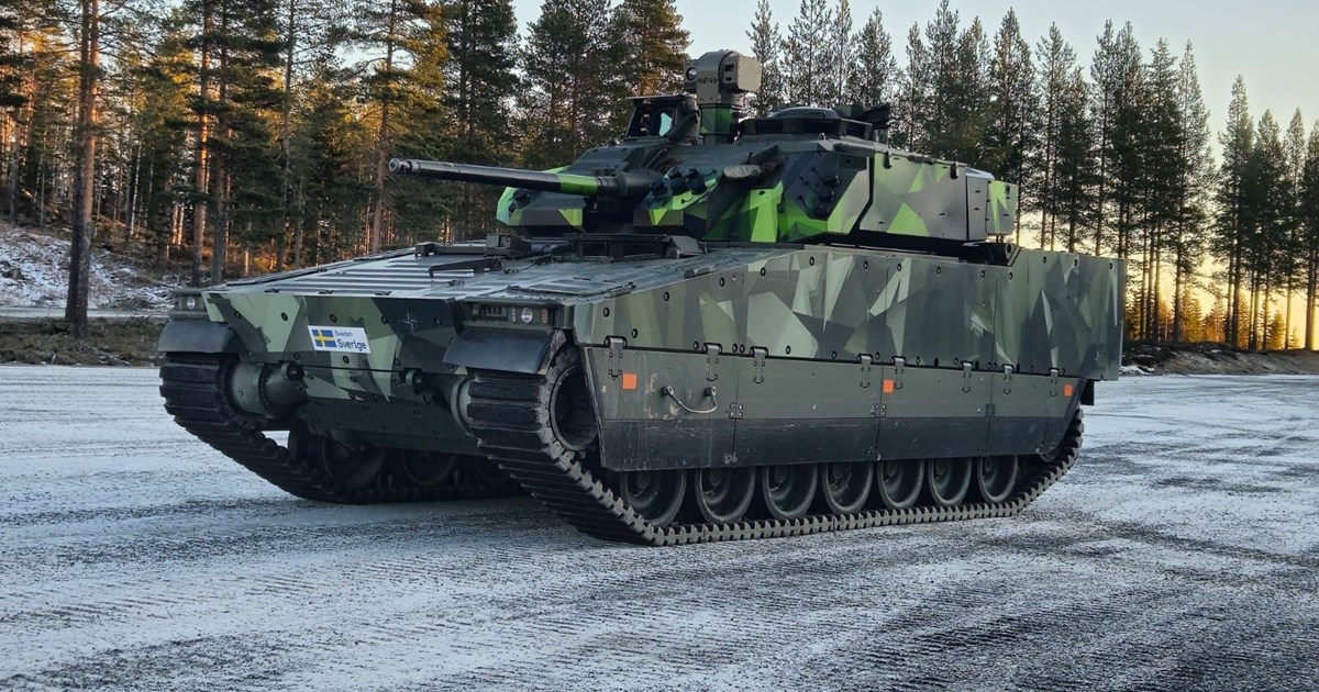 BAE Systems Hägglunds showcase CV90 and BvS10 - SnigelDesign AB